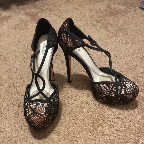 TRULY | Shoes | Truly Zacposen Black Lace With Nude Undertone Heels ...